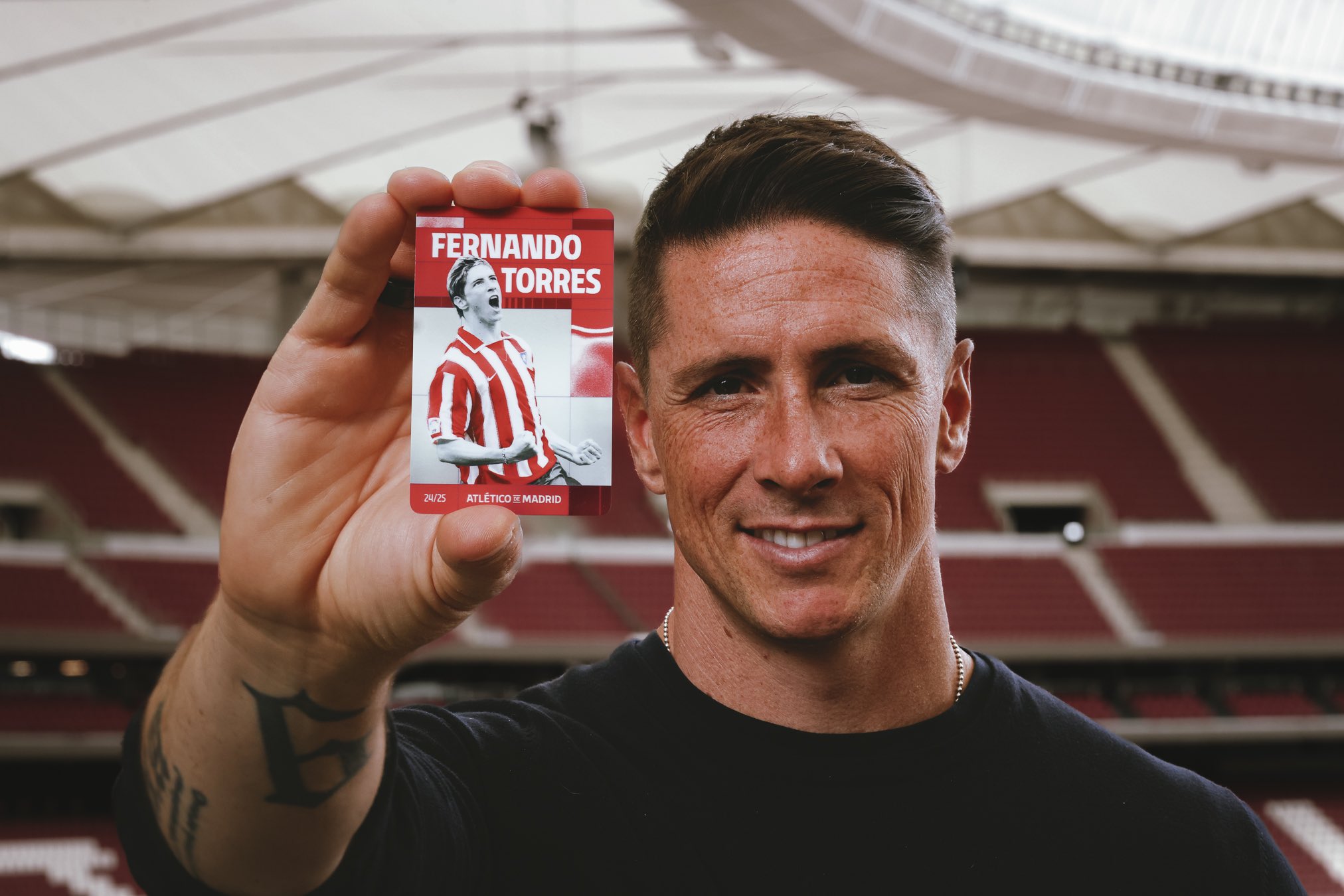 Torres emerges as new face of the 2024/25 Atlético season's membership card